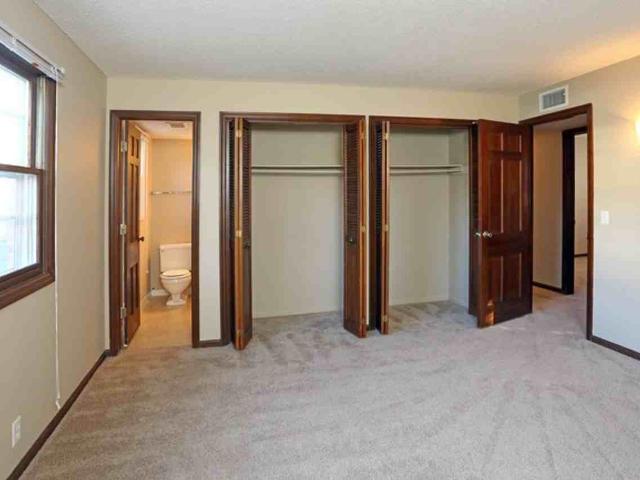 The Heights Apartments 2 Bedroom Apartment for Rent at 11766 Wakeley Plz, Omaha, NE 68154