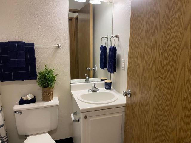 The Heights Apartments 2 Bedroom Apartment for Rent at 8057 Se Monroe St, Milwaukie, OR 97222 Southgate