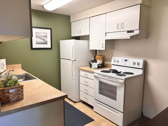 The Heights Apartments 2 Bedroom Apartment for Rent at 8057 Se Monroe St, Milwaukie, OR 97222 Southgate