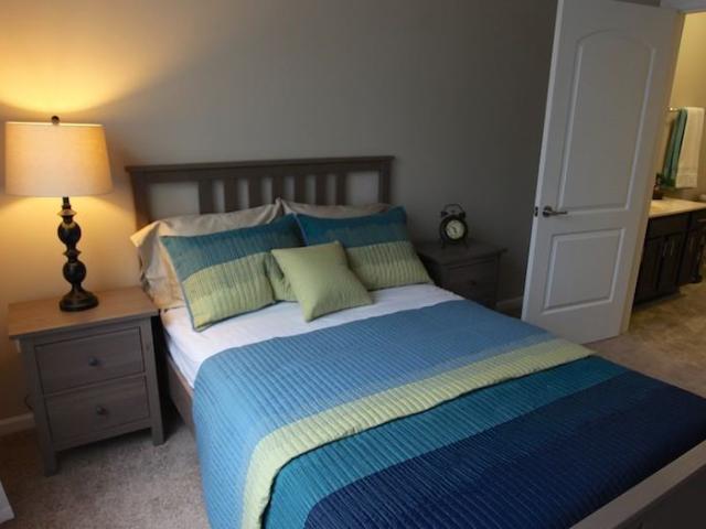 The Heights at Worthington Place 2 Bedroom Apartment for Rent at 160 W Wilson Bridge Rd, Worthington, OH 43085