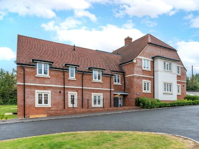 The Heights, Cumnor Hill, Oxford OX2, 1 bed flat to rent, £1,600 pcm | PrimeLocation