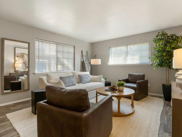 The Heights @ Midtown 1 Bedroom Apartment for Rent at 2442 E 51st St, Tulsa, OK 74105 Lewis Crest