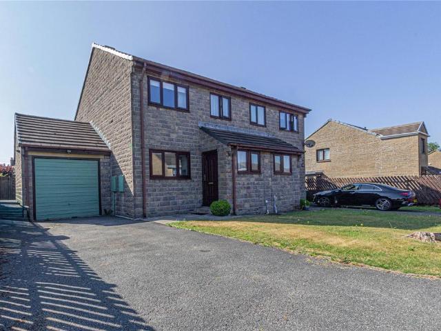 The Heights, Scholes, Holmfirth, West. 3 bed semi detached house to rent £1,195 pcm £276 pw