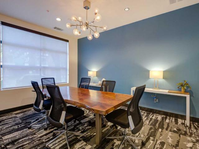 The Henderson 1 Bedroom Apartment for Rent at 5215 Belmont Ave, Dallas, TX 75206