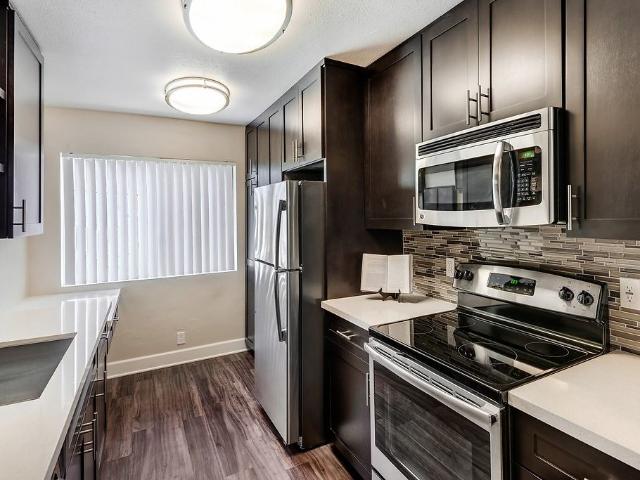 The Henley 1 Bedroom Apartment for Rent at 245 W Loraine St, Glendale, CA 91202 Verdugo Viejo