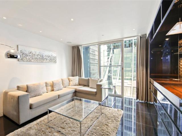 The Heron, City of London, EC2Y Studio to rent £2,708 pcm £625 pw
