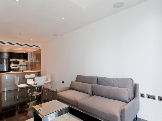 The Heron, Moor Lane, EC2Y 1 bed apartment to rent £3,250 pcm £750 pw