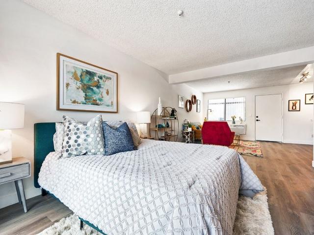 The Hive @ Market 1 Bedroom Apartment for Rent at 2301 E Market St, Long Beach, CA 90805 Lindbergh