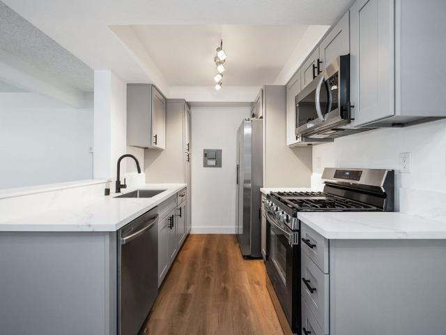 the HIVE @ South 5700 Ackerfield 2 Bedroom Apartment for Rent at 5700 Ackerfield Ave, Long Beach, CA 90805 Paramount and South