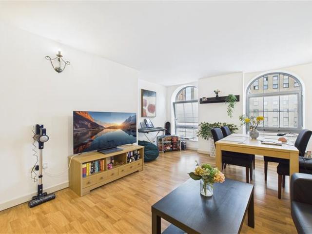 The Hicking Building, Queens Road NG2, 1 bed flat to rent, £850 pcm | PrimeLocation