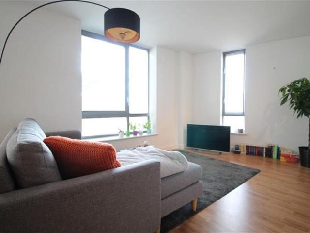 The Hicking Building, Queens Road NG2, 2 bed flat to rent, £925 pcm | PrimeLocation