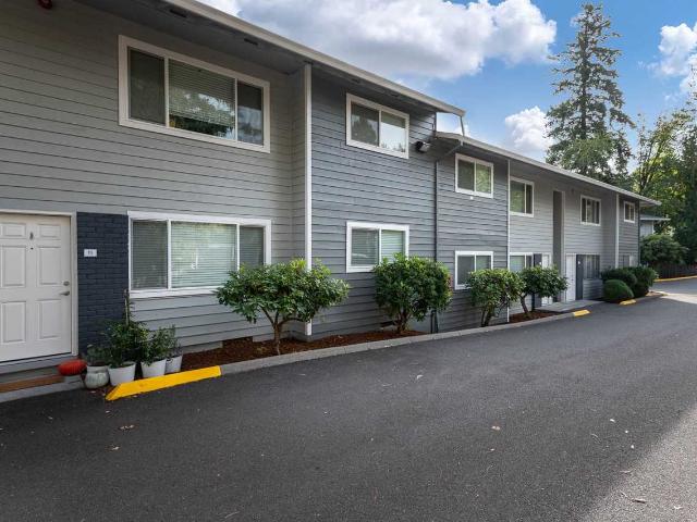 The Hideaway 2 Bedroom Apartment for Rent at 6111 Sw Beaverton Hillsdale Hwy, Portland, OR 97221 Bridlemile