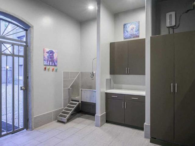 The Highland 3 Bedroom Apartment for Rent at 1601 E Highland Ave, Phoenix, AZ 85016