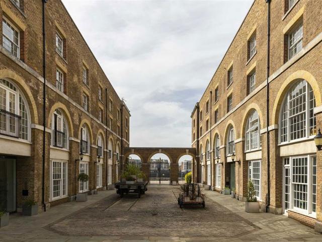 The Highway, Wapping E1W, 2 bed flat to rent, £4,000 pcm | PrimeLocation