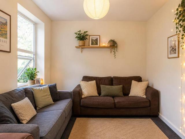 The Highway, Brighton 5 bed semi detached house to rent £2,800 pcm £646 pw