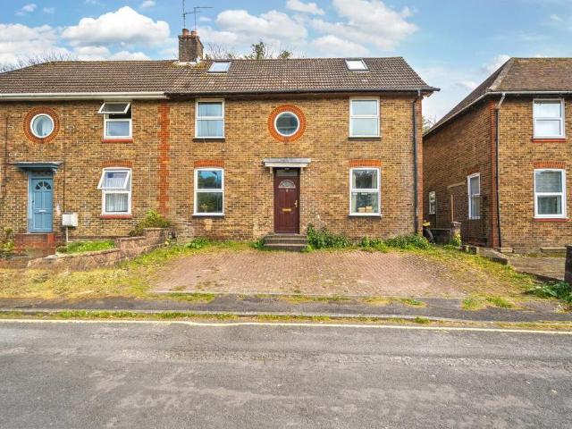 The Highway, East Sussex BN2 5 bed semi detached house to rent £3,250 pcm £750 pw