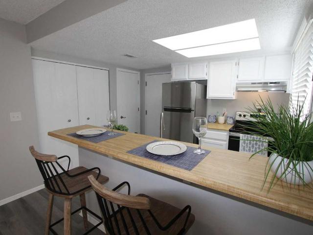 The Hill 2 Bedroom Apartment for Rent at 1303 Galeta Ave, Norfolk, NE 68701