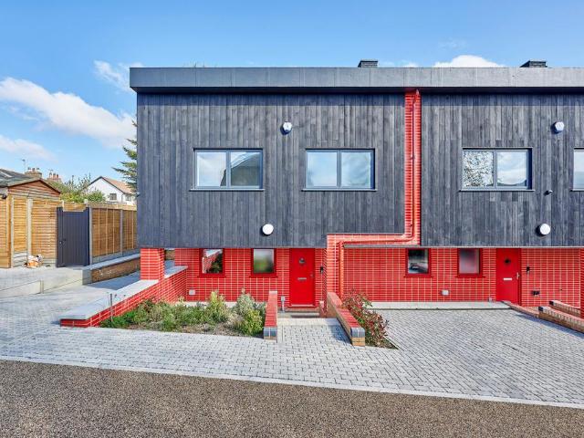 The Hill, St Albans AL4 5 bed end of terrace house to rent £3,500 pcm £808 pw