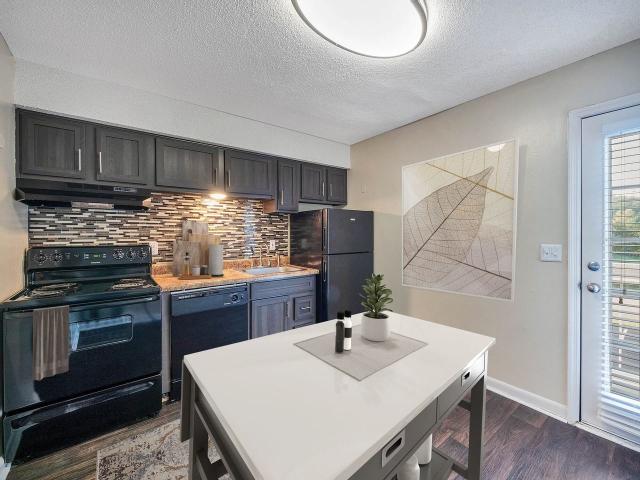 The Hills at Oakwood Apartment Homes 1 Bedroom Apartment for Rent at 4827 Jersey Pike, Chattanooga, TN 37416 Bonny Oaks Highway 58
