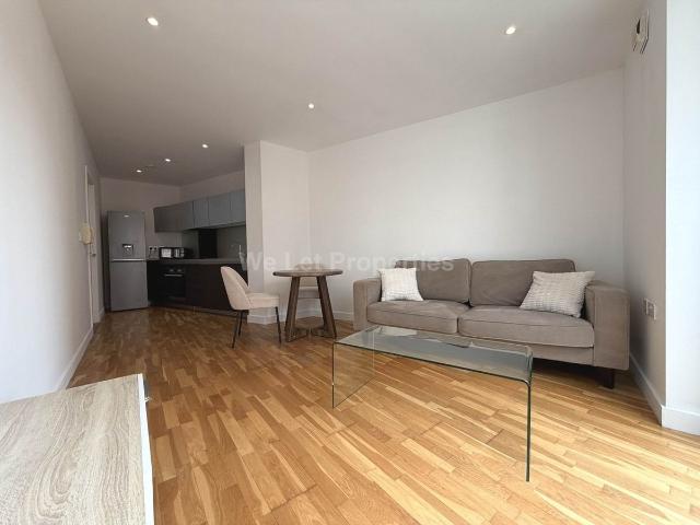 The Hub, Piccadilly Place M1, 1 bed flat to rent, £1,150 pcm | PrimeLocation