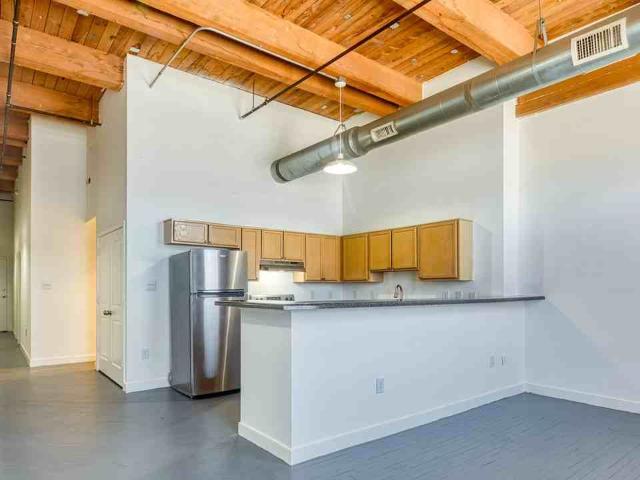 The Hudson 2 Bedroom Apartment for Rent at 700 Stockton St, Richmond, VA 23224 Old Town Manchester