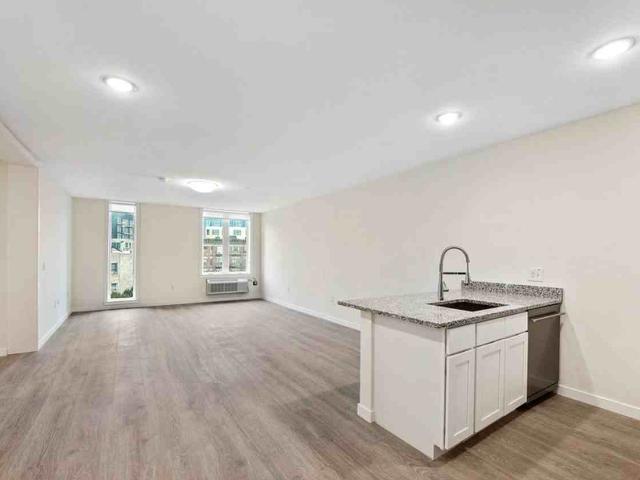 The Huguenot 2 Bedroom Apartment for Rent at 387 Huguenot St, New Rochelle, NY 10801 Downtown New Rochelle