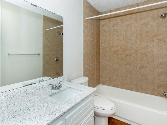 The Hunnington Townhomes 2 Bedroom Apartment for Rent at 3701 Robinhood Dr, Temple, TX 76502