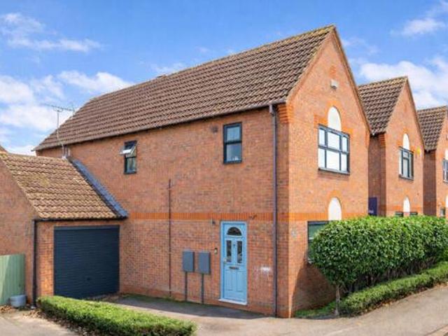 The Hythe, Two Mile Ash, 3 Bedroom Detached