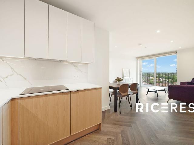 The Hyde, Lindley House NW9, 2 bed flat to rent, £2,349 pcm | PrimeLocation