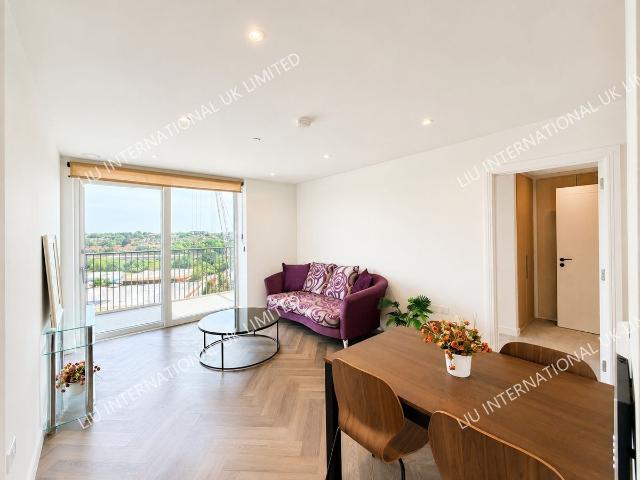 The Hyde, London NW9, 2 bed flat to rent, £2,500 pcm | PrimeLocation