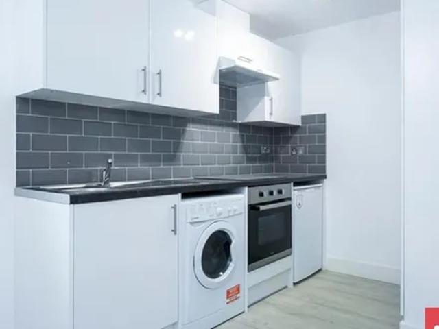 The Hyde, London, NW9 6AZ, United Kingdom | Studio apartment for rent #118632391 | Rentberry