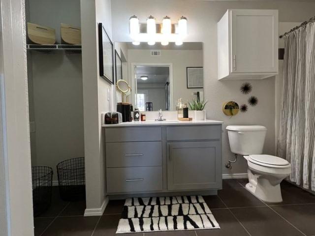 The Icon at Norman Apartments LP 1 Bedroom Apartment for Rent at 6475 36th Ave Nw, Norman, OK 73072