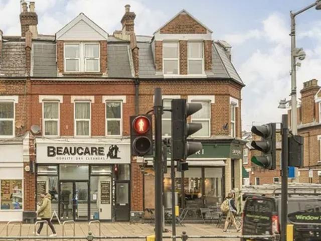 The Jolly Baker, 158 Heath Road, London, TW1 4BN, United Kingdom | 1 bed apartment for rent #140800145 | Rentberry