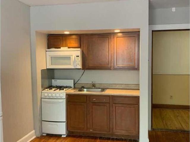 The Jonathan 1 Bedroom Apartment for Rent at 451 Ludlow Ave, Cincinnati, OH 45220 Clifton
