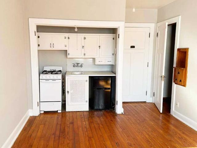 The Jonathan 1 Bedroom Apartment for Rent at 451 Ludlow Ave, Cincinnati, OH 45220 Clifton