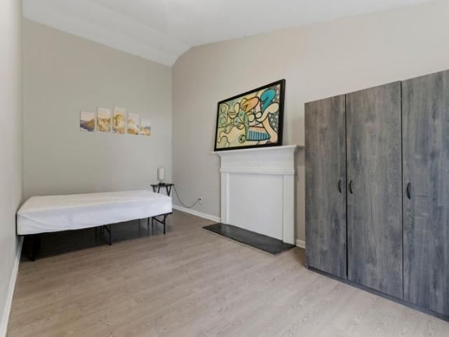 The Jonesboro Home | Quiet & Spacious Living