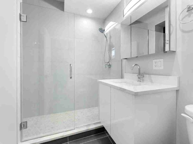 The Jonquil Place Studio Apartment for Rent at 1546 W Jonquil Ter, Chicago, IL 60626 Rogers Park