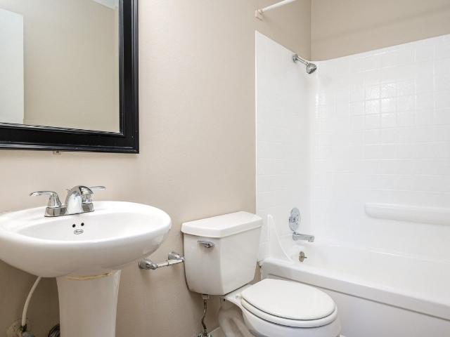 The Jax 3 Bedroom Apartment for Rent at 9685 Sw Johnson St, Tigard, OR 97223 Tigard Neighborhood Area 3