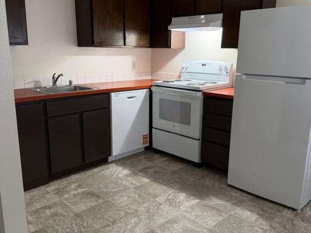 The Jackson Suites 2 Bedroom Apartment for Rent at 3102 E Jackson Ave, Spokane, WA 99207