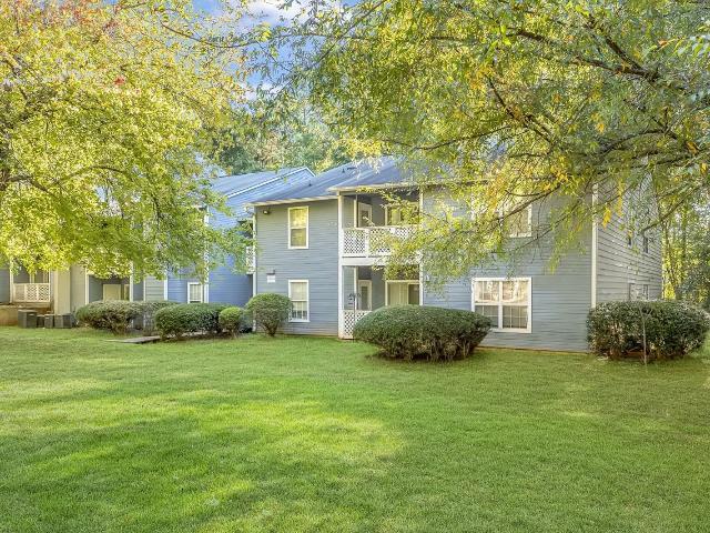 The Jade Charlotte 1 Bedroom Apartment for Rent at 5600 Paces Glen Avenue, Charlotte, NC 28212 North Sharon Amity