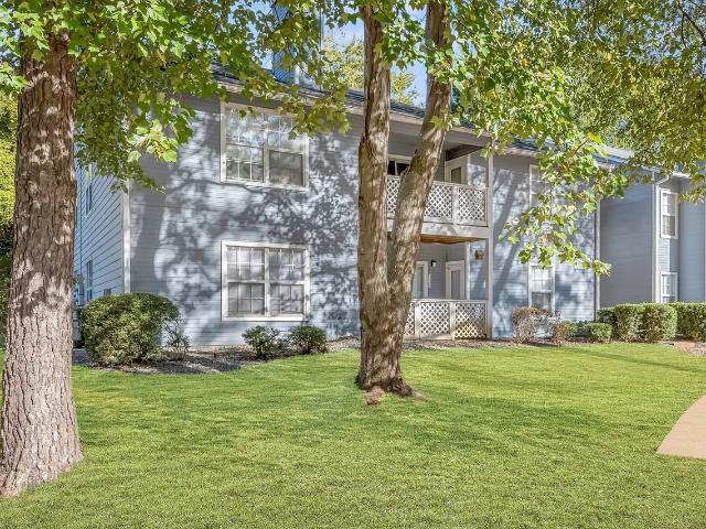 The Jade Charlotte 1 Bedroom Apartment for Rent at 5600 Paces Glen Avenue, Charlotte, NC 28212 North Sharon Amity