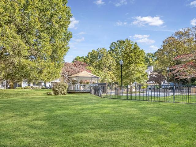 The Jade Charlotte 2 Bedroom Apartment for Rent at 5600 Paces Glen Avenue, Charlotte, NC 28212 North Sharon Amity