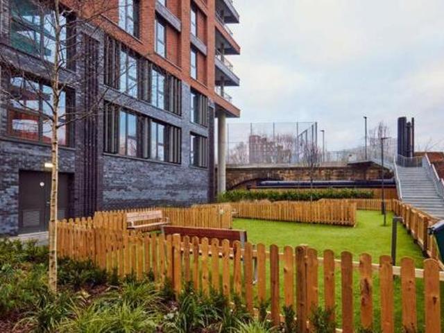 The Junction, Whitehall, 2 Bedroom Flat