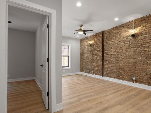 The Juneway Terrace 1 Bedroom Apartment for Rent at 1700 W Juneway Ter, Chicago, IL 60626 Rogers Park