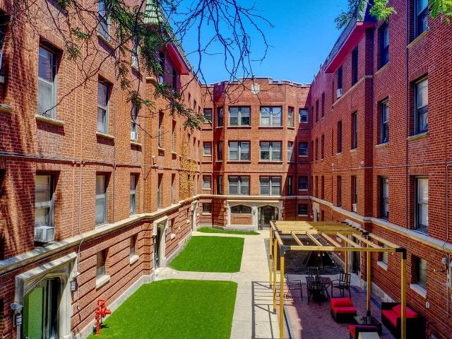 The Juneway Terrace 1 Bedroom Apartment for Rent at 1700 W Juneway Ter, Chicago, IL 60626 Rogers Park