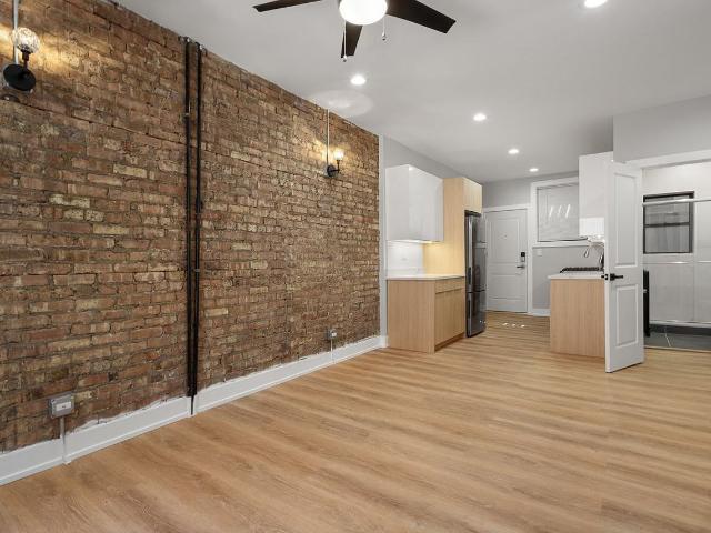 The Juneway Terrace 3 Bedroom Apartment for Rent at 1700 W Juneway Ter, Chicago, IL 60626 Rogers Park