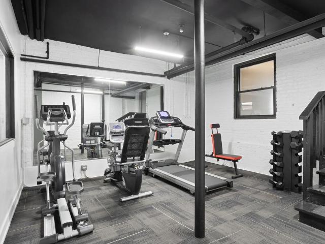 The Juneway Terrace 4 Bedroom Apartment for Rent at 1700 W Juneway Ter, Chicago, IL 60626 Rogers Park