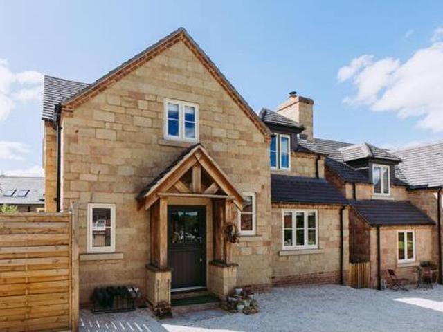The Oaklands, B The Crescent, 3 Bedroom Detached