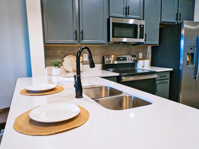 The Oakley at Pro Park 2 Bedroom Apartment for Rent at 850 Professional Park Dr, Clarksville, TN 37040