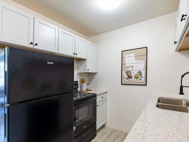 The Oaks 1 Bedroom Apartment for Rent at 6209 Se 5th St, Des Moines, IA 50315 South Park